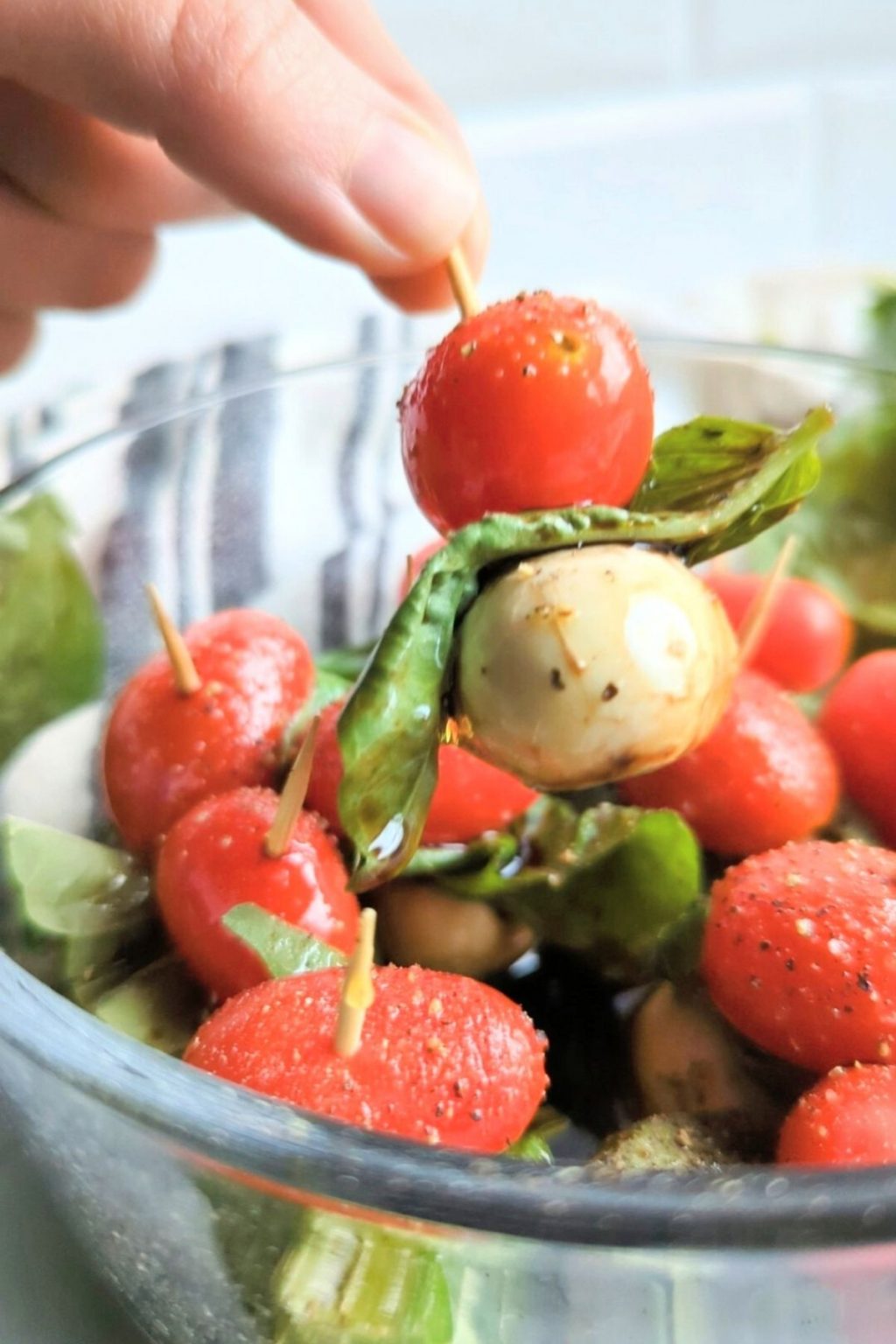 Mini Caprese Skewers Recipe (No Cook Vegetarian Appetizer) - The Herbeevore
